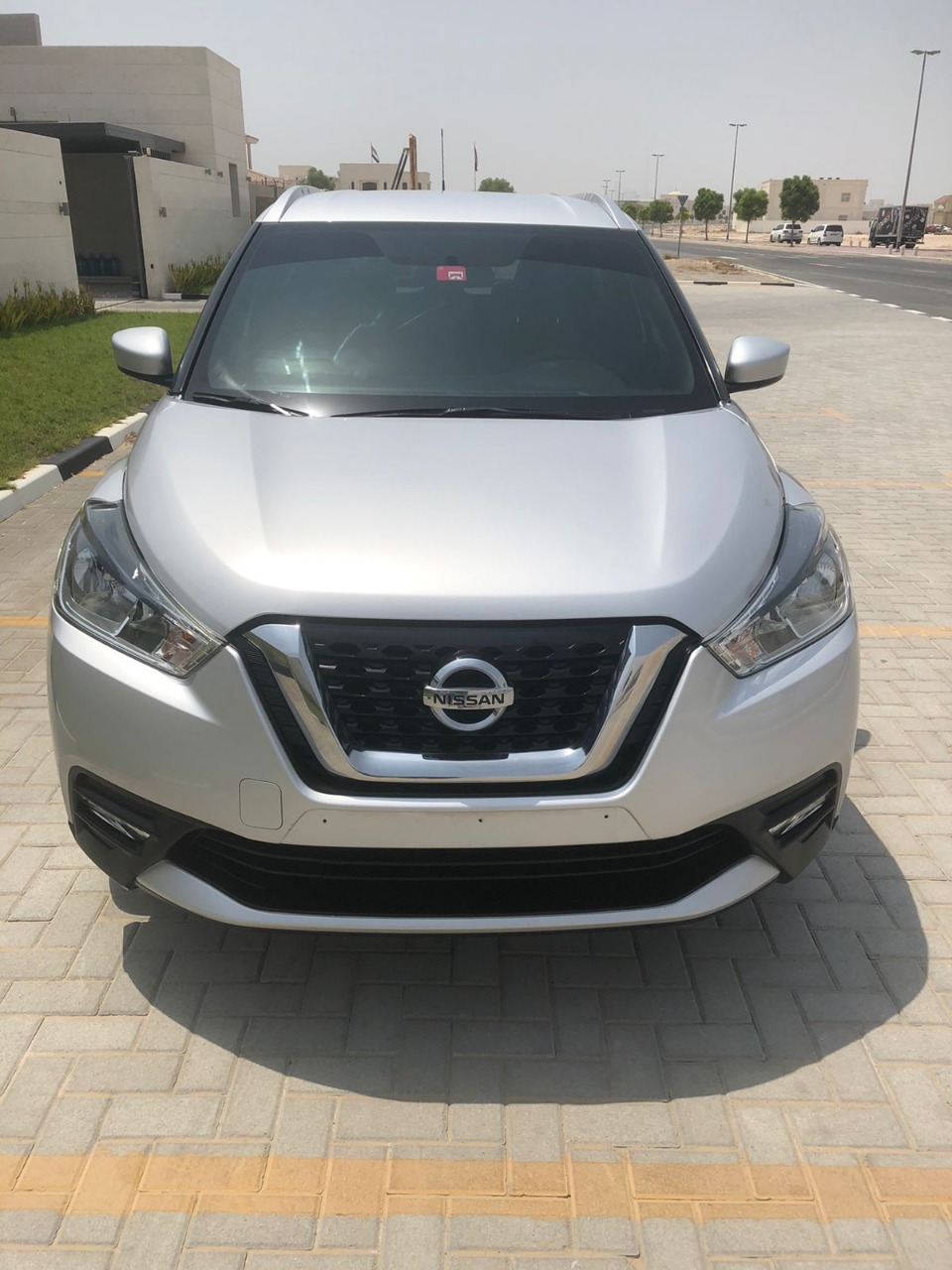 NISSAN KICKS SILVER 2018 MID used car for sale in Dubai - Used Cars UAE